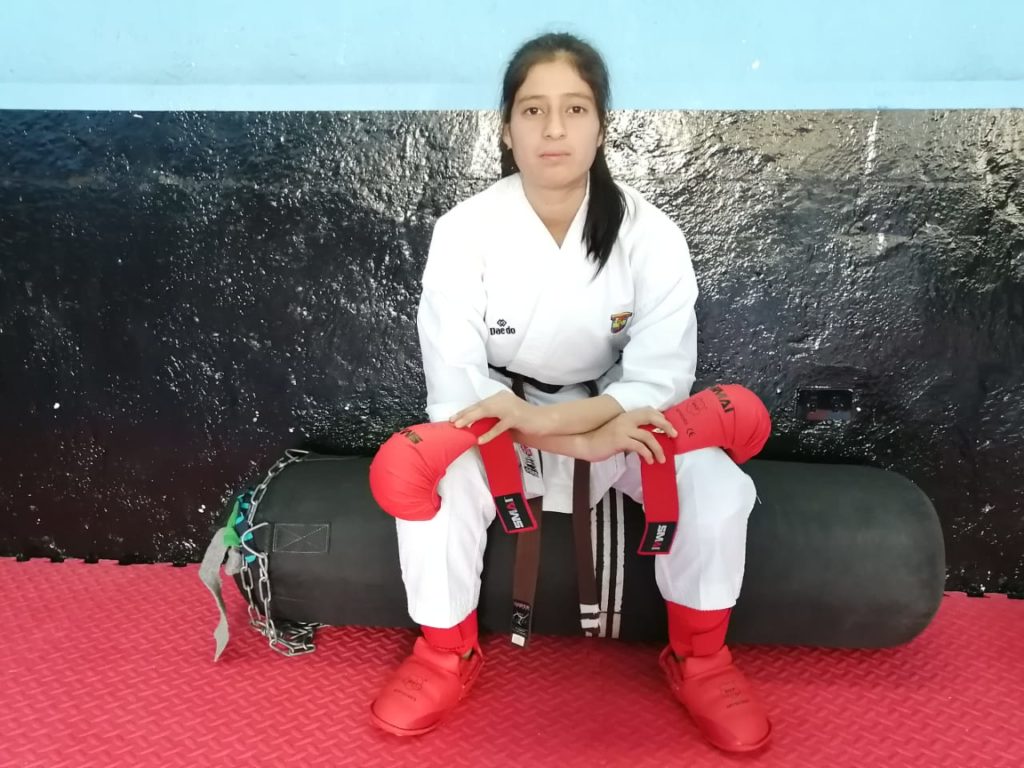 Adriana Vásquez y su fortaleza en el Karate do – Primer Reporte