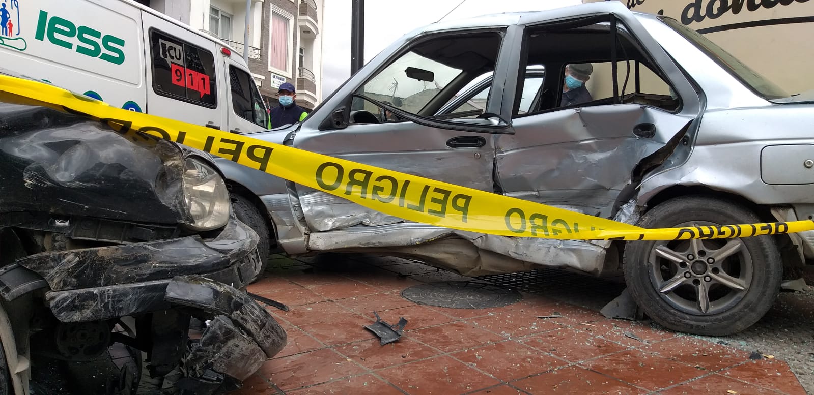 Violento choque vehicular – Primer Reporte