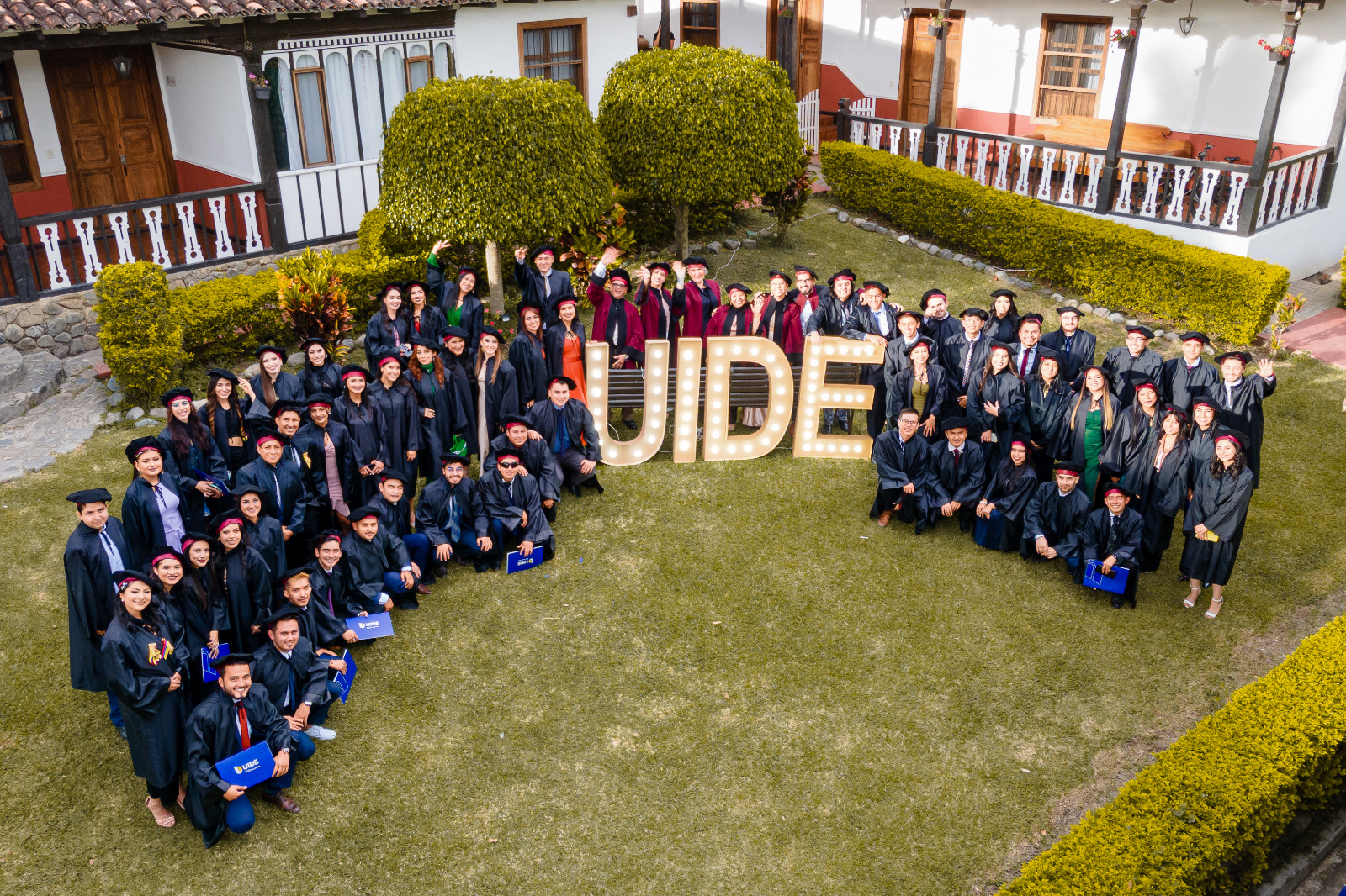 UIDE realizó su ceremonia de graduación - promoción 2022 – Primer Reporte